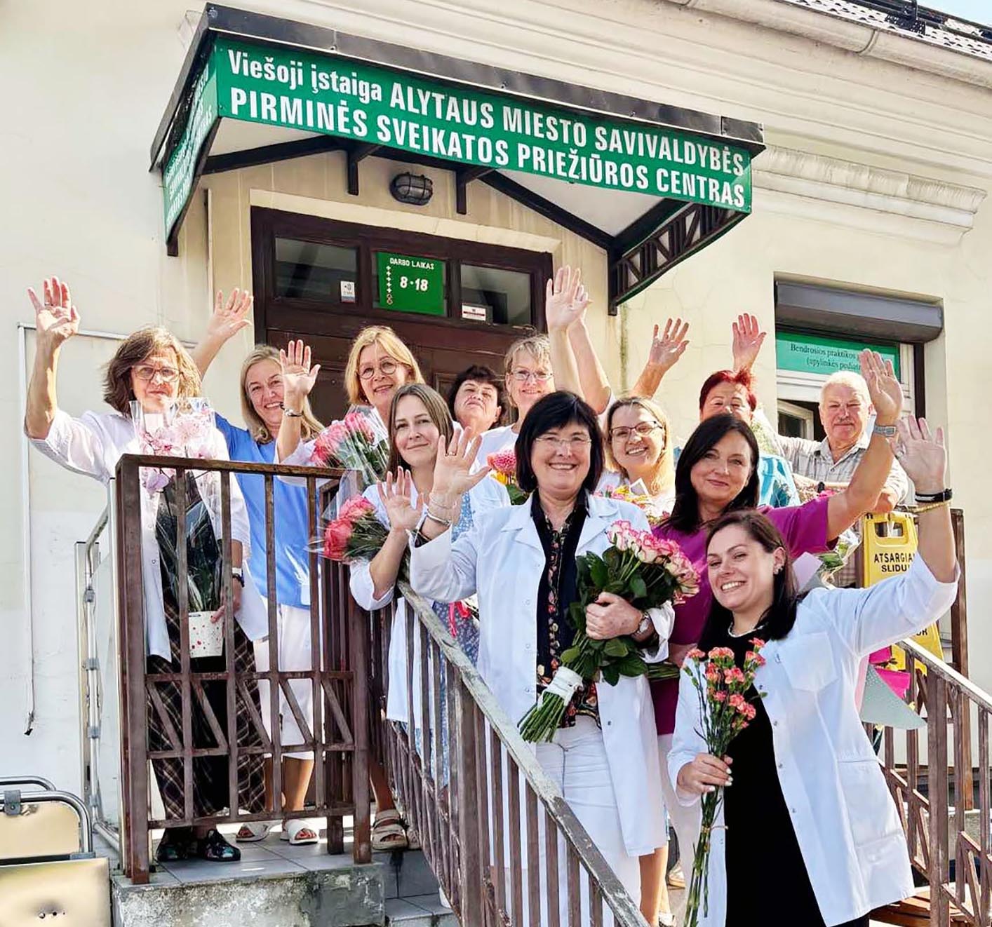 Ne pinigai, o savigarba: kodėl pasitraukė medikų kolektyvas | Alytaus ...